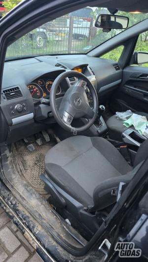 Opel Zafira 2006 Viļņa, ar dzinēja tilpumu 1.80 L un nobraukumu 282 tūkst. km par 555 €, foto 3 vietnē AUTOMOTO.COM.LV