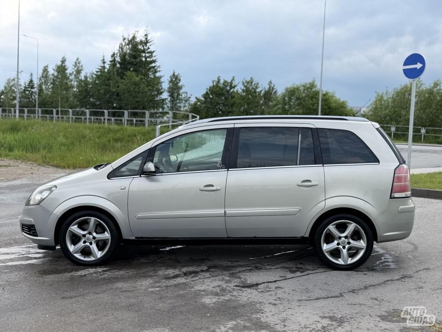 Opel Zafira 2006 in Utena, with an engine capacity of 1.90 L and mileage of 305 thousand km for 1500 €, photo 9 on AUTOMOTO.COM.LV