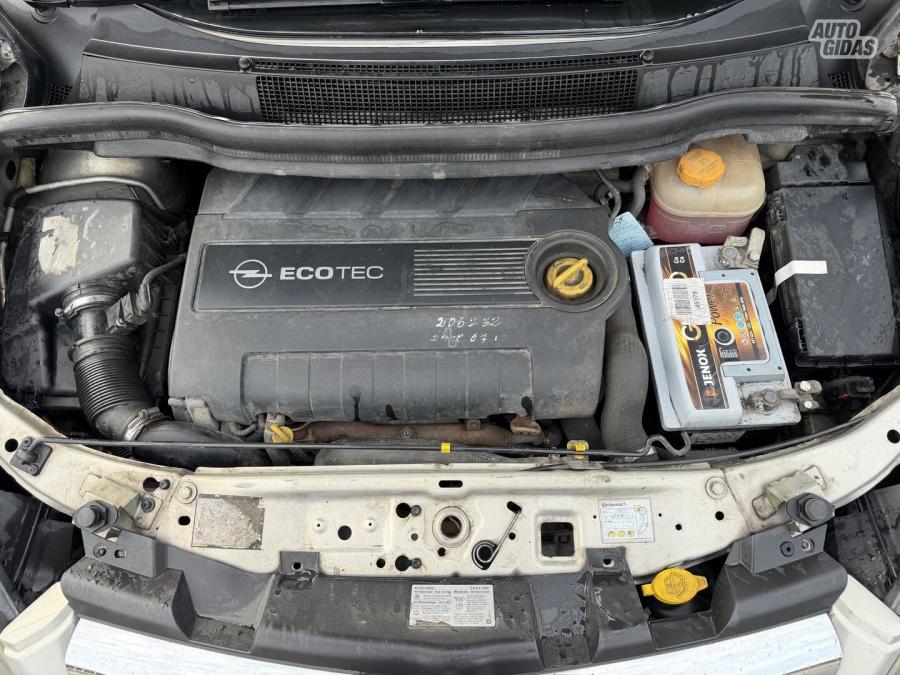 Opel Zafira 2006 in Utena, with an engine capacity of 1.90 L and mileage of 305 thousand km for 1500 €, photo 18 on AUTOMOTO.COM.LV