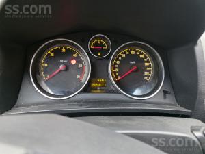 Opel Zafira 2006 Bauska, ar dzinēja tilpumu 1.90 L un nobraukumu 210 tūkst. km par 1999 €, foto 5 vietnē AUTOMOTO.COM.LV