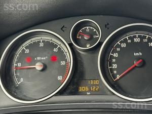 Опель Зафира 2006 в Рига, объемом двигателя 1.90 л и пробегом 0 тыс. км за 1700 €, фото 19 на AUTOMOTO.COM.LV