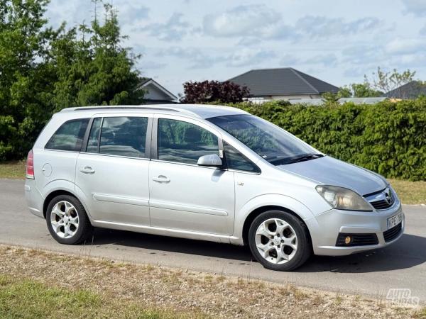 Opel Zafira 2006 in Silute, with an engine capacity of 1.90 L and mileage of 320 thousand km for 999 €, photo 5 on AUTOMOTO.COM.LV