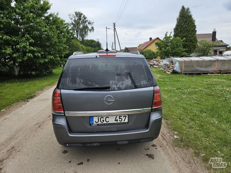 Opel Zafira 2006 Prienai, ar dzinēja tilpumu 1.90 L un nobraukumu 400 tūkst. km par 850 €, foto 12 vietnē AUTOMOTO.COM.LV