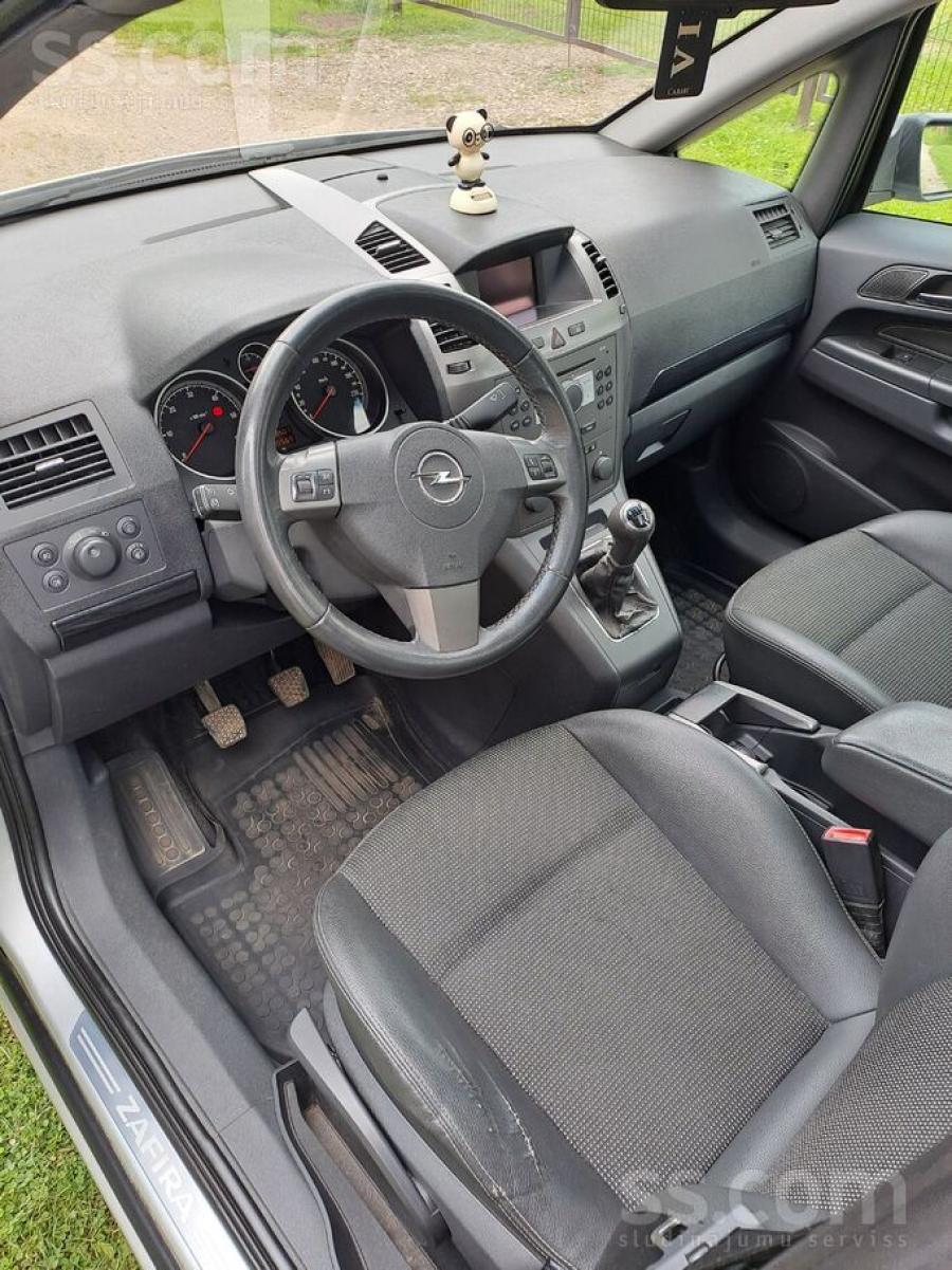 Opel Zafira 2006 Balvi, ar dzinēja tilpumu 1.90 L un nobraukumu 271 tūkst. km par 1350 €, foto 6 vietnē AUTOMOTO.COM.LV