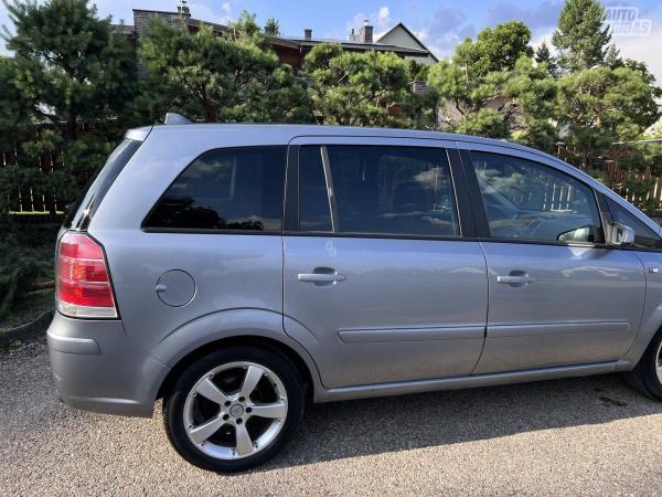 Opel Zafira 2006 in Alytus, with an engine capacity of 1.90 L and mileage of 393 thousand km for 1650 €, photo 7 on AUTOMOTO.COM.LV