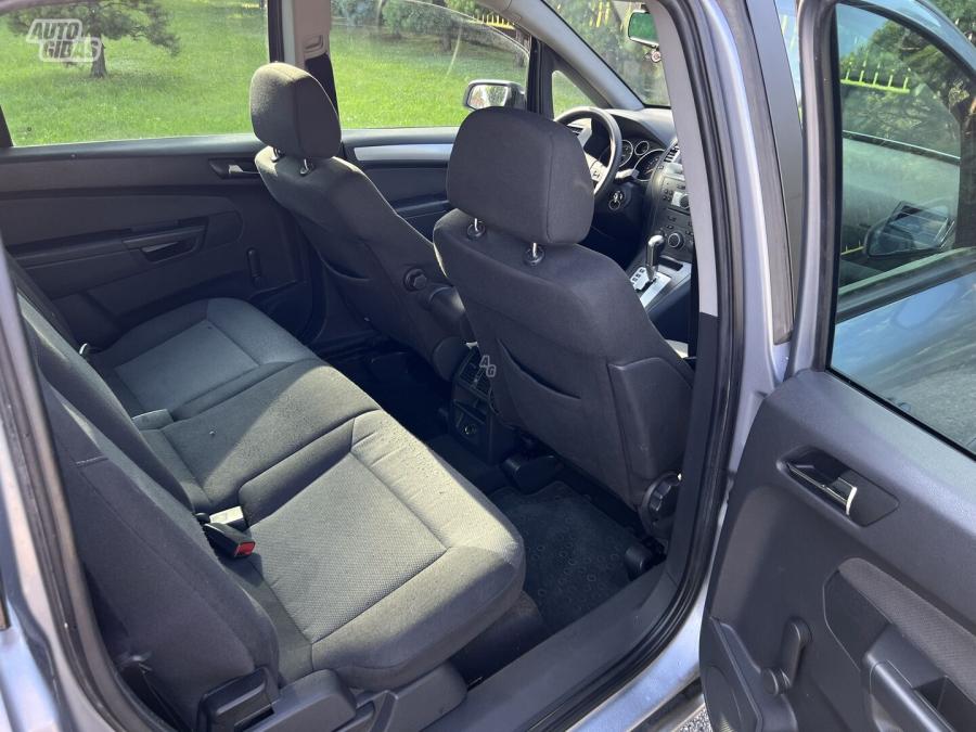 Opel Zafira 2006 Alīta, ar dzinēja tilpumu 1.90 L un nobraukumu 393 tūkst. km par 1650 €, foto 18 vietnē AUTOMOTO.COM.LV