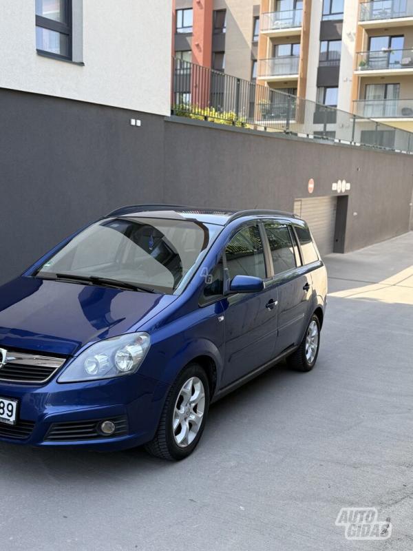 Opel Zafira 2006 Viļņa, ar dzinēja tilpumu 1.90 L un nobraukumu 326 tūkst. km par 1800 €, foto 6 vietnē AUTOMOTO.COM.LV