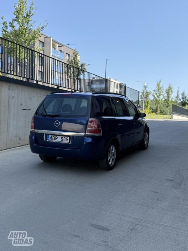 Opel Zafira 2006 Viļņa, ar dzinēja tilpumu 1.90 L un nobraukumu 326 tūkst. km par 1800 €, foto 8 vietnē AUTOMOTO.COM.LV
