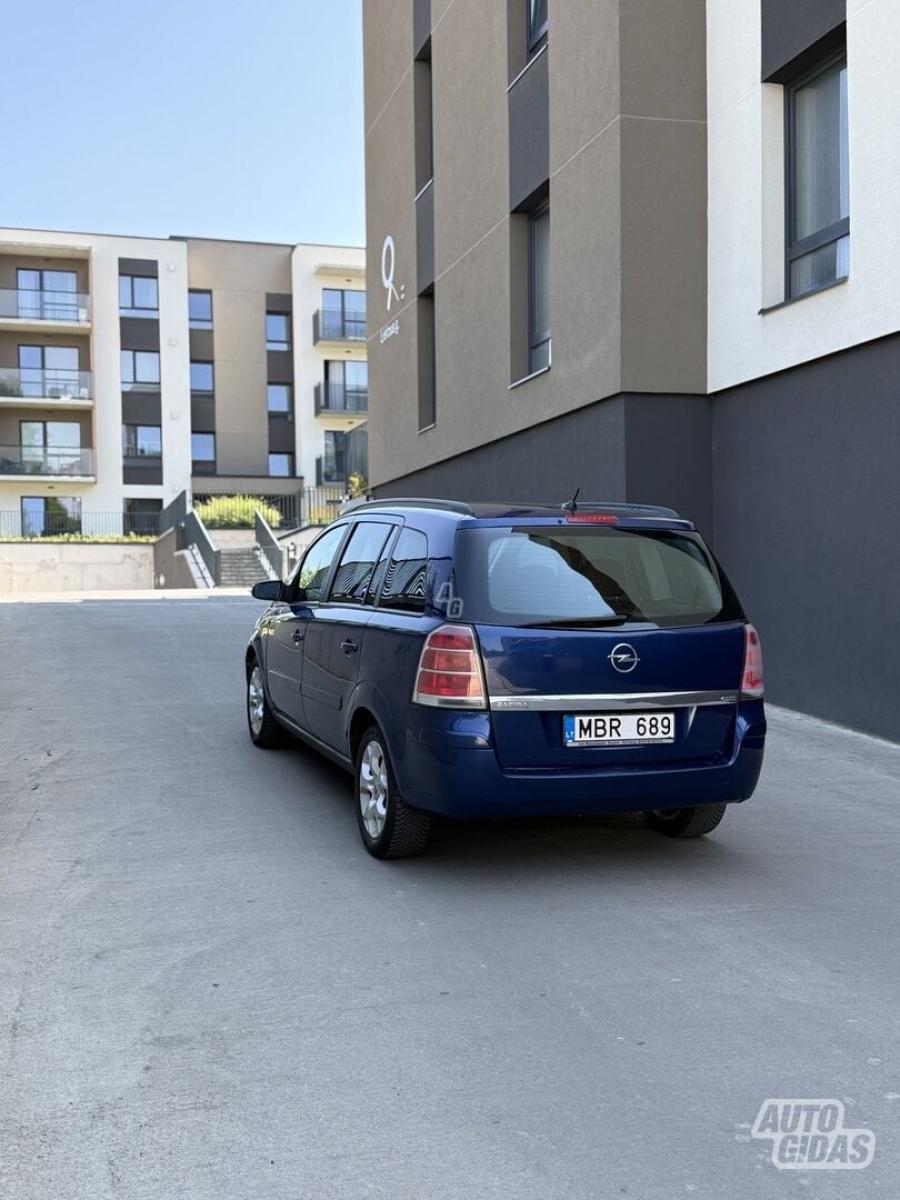 Opel Zafira 2006 Viļņa, ar dzinēja tilpumu 1.90 L un nobraukumu 326 tūkst. km par 1800 €, foto 10 vietnē AUTOMOTO.COM.LV