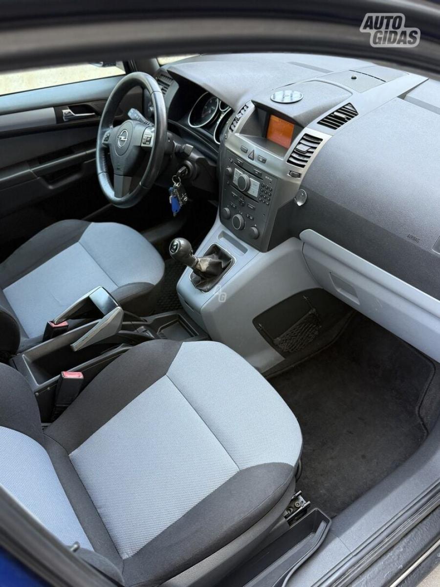Opel Zafira 2006 Viļņa, ar dzinēja tilpumu 1.90 L un nobraukumu 326 tūkst. km par 1800 €, foto 19 vietnē AUTOMOTO.COM.LV