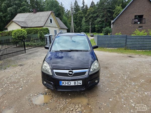 Opel Zafira 2006 Prienai, ar dzinēja tilpumu 1.90 L un nobraukumu 300 tūkst. km par 600 €, foto 4 vietnē AUTOMOTO.COM.LV