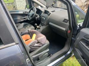 Opel Zafira 2006 Liepāja, ar dzinēja tilpumu 1.90 L un nobraukumu 297 tūkst. km par 1700 €, foto 9 vietnē AUTOMOTO.COM.LV