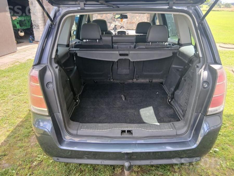 Opel Zafira 2006 Liepāja, ar dzinēja tilpumu 1.90 L un nobraukumu 297 tūkst. km par 1700 €, foto 13 vietnē AUTOMOTO.COM.LV
