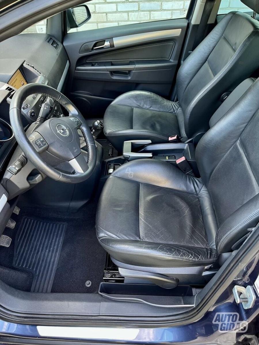 Opel Zafira 2006 Kauņa, ar dzinēja tilpumu 1.90 L un nobraukumu 178 tūkst. km par 2999 €, foto 12 vietnē AUTOMOTO.COM.LV