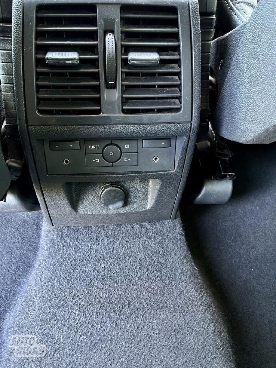 Opel Zafira 2006 Kauņa, ar dzinēja tilpumu 1.90 L un nobraukumu 178 tūkst. km par 2999 €, foto 19 vietnē AUTOMOTO.COM.LV