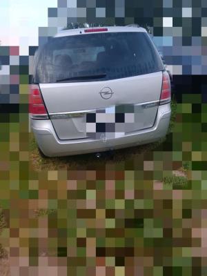 Opel Zafira 2006 in Vilnius, with an engine capacity of 1.90 L and mileage of 0 thousand km for 600 €, photo 3 on AUTOMOTO.COM.LV