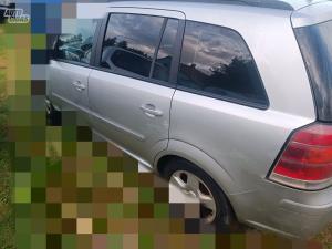 Opel Zafira 2006 in Vilnius, with an engine capacity of 1.90 L and mileage of 0 thousand km for 600 €, photo 4 on AUTOMOTO.COM.LV