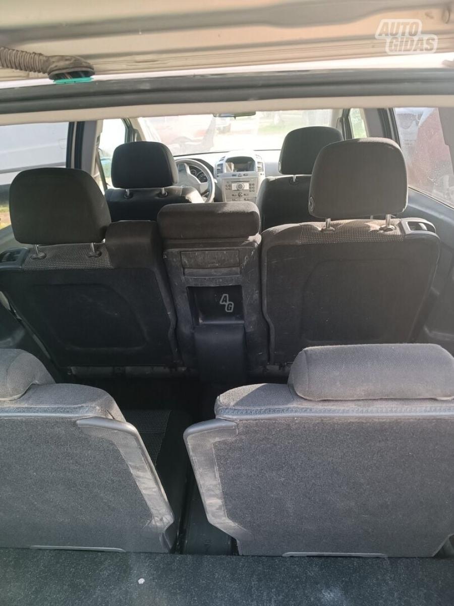 Opel Zafira 2006 in Vilnius, with an engine capacity of 1.90 L and mileage of 0 thousand km for 600 €, photo 5 on AUTOMOTO.COM.LV
