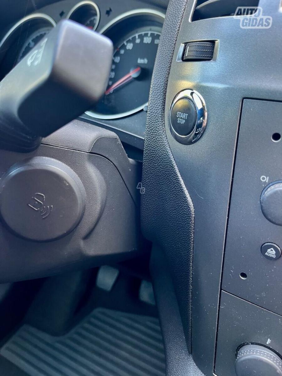 Opel Zafira 2006 Kauņa, ar dzinēja tilpumu 1.90 L un nobraukumu 178 tūkst. km par 2899 €, foto 27 vietnē AUTOMOTO.COM.LV