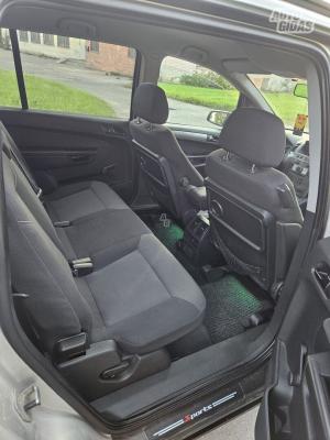 Opel Zafira 2006 in Vilnius, with an engine capacity of 1.90 L and mileage of 300 thousand km for 999 €, photo 7 on AUTOMOTO.COM.LV