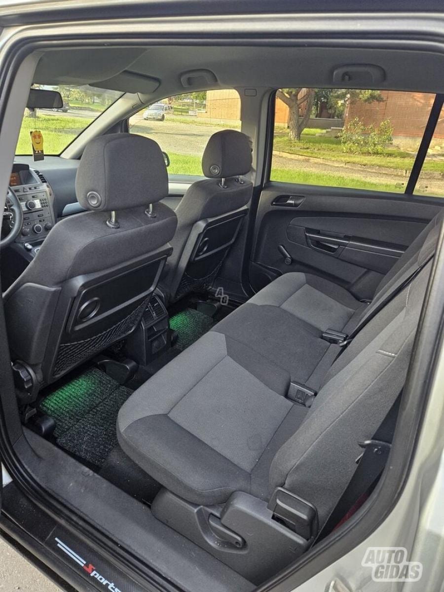 Opel Zafira 2006 in Vilnius, with an engine capacity of 1.90 L and mileage of 300 thousand km for 999 €, photo 8 on AUTOMOTO.COM.LV