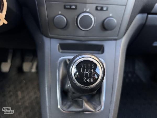 Opel Zafira 2006 Alīta, ar dzinēja tilpumu 1.90 L un nobraukumu 373 tūkst. km par 950 €, foto 11 vietnē AUTOMOTO.COM.LV
