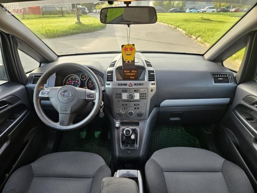 Opel Zafira 2006 in Vilnius, with an engine capacity of 1.90 L and mileage of 300 thousand km for 890 €, photo 9 on AUTOMOTO.COM.LV