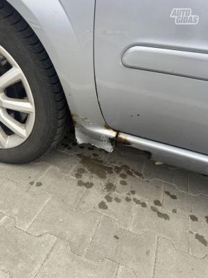 Opel Zafira 2006 Vilkaviškis, ar dzinēja tilpumu 1.90 L un nobraukumu 313 tūkst. km par 850 €, foto 8 vietnē AUTOMOTO.COM.LV