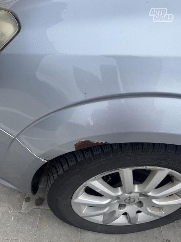 Opel Zafira 2006 Vilkaviškis vietnē Opel Zafira 2006 Vilkaviškis, ar dzinēja tilpumu 1.90 L un nobraukumu 313 tūkst. km par 850 €, foto 9 vietnē AUTOMOTO.COM.LV