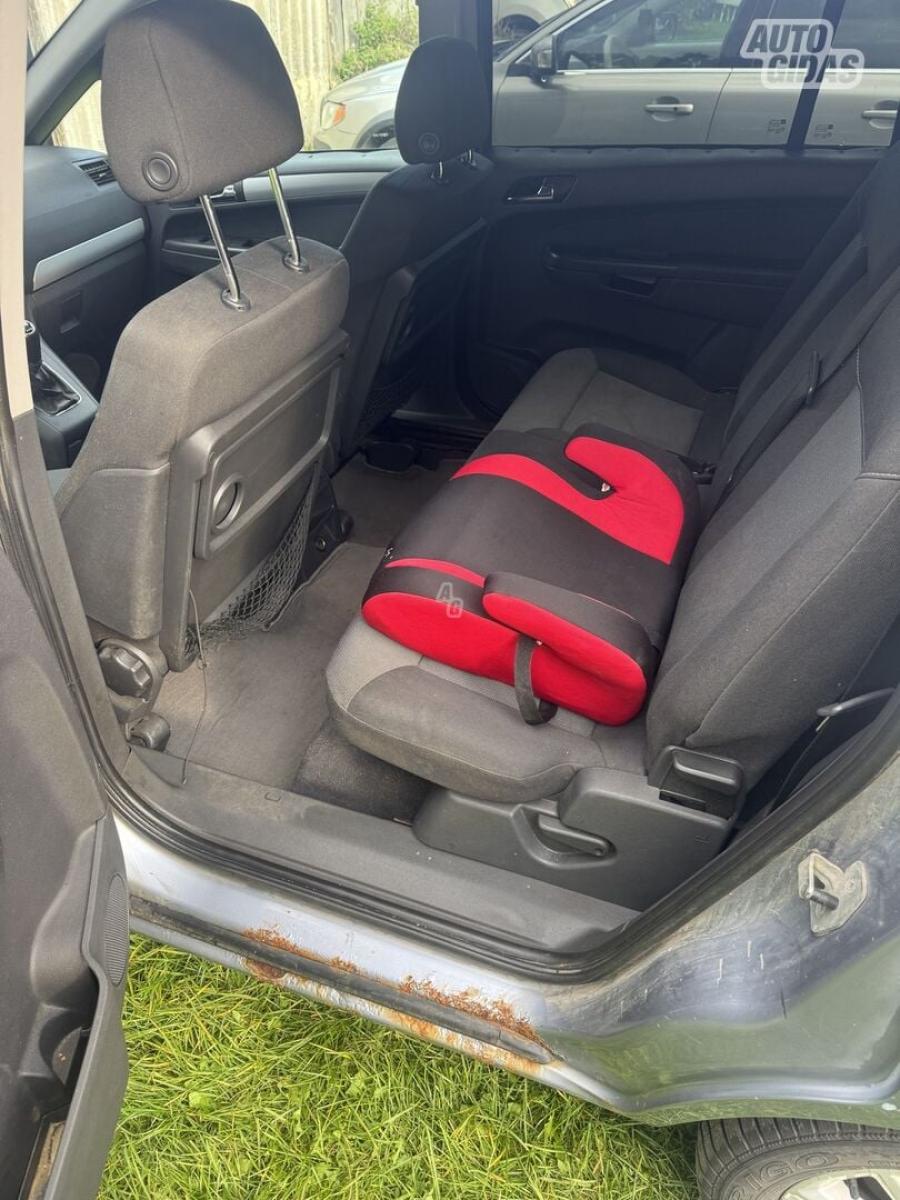 Opel Zafira 2006 Vilkaviškis, ar dzinēja tilpumu 1.90 L un nobraukumu 313 tūkst. km par 850 €, foto 12 vietnē AUTOMOTO.COM.LV