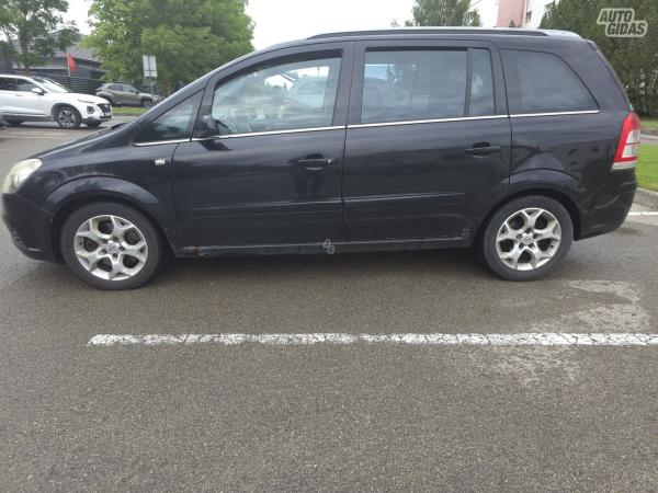 Opel Zafira 2006 Šauļi, ar dzinēja tilpumu 1.90 L un nobraukumu 321 tūkst. km par 800 €, foto 6 vietnē AUTOMOTO.COM.LV