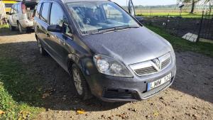 Opel Zafira 2006 Marijampole, ar dzinēja tilpumu 1.90 L un nobraukumu 350 tūkst. km par 500 €, foto 4 vietnē AUTOMOTO.COM.LV