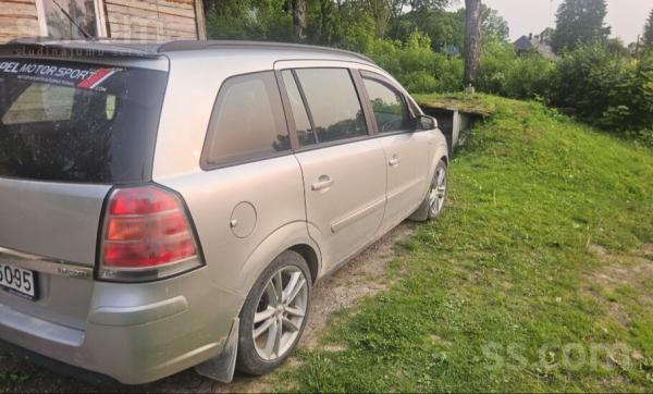 Opel Zafira 2007 in Bauska, with an engine capacity of 1.90 L and mileage of 331 thousand km for 1000 €, photo 5 on AUTOMOTO.COM.LV