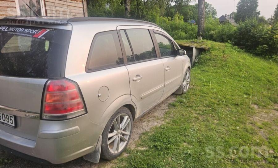 Opel Zafira 2007 in Bauska, with an engine capacity of 1.90 L and mileage of 331 thousand km for 1000 €, photo 5 on AUTOMOTO.COM.LV