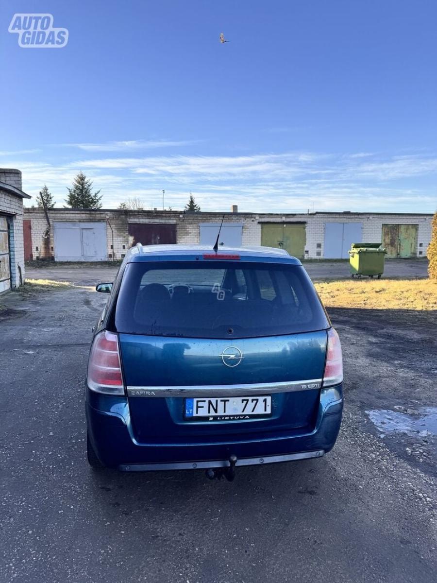 Opel Zafira 2007 Viļņa, ar dzinēja tilpumu 1.90 L un nobraukumu 297 tūkst. km par 1050 €, foto 4 vietnē AUTOMOTO.COM.LV