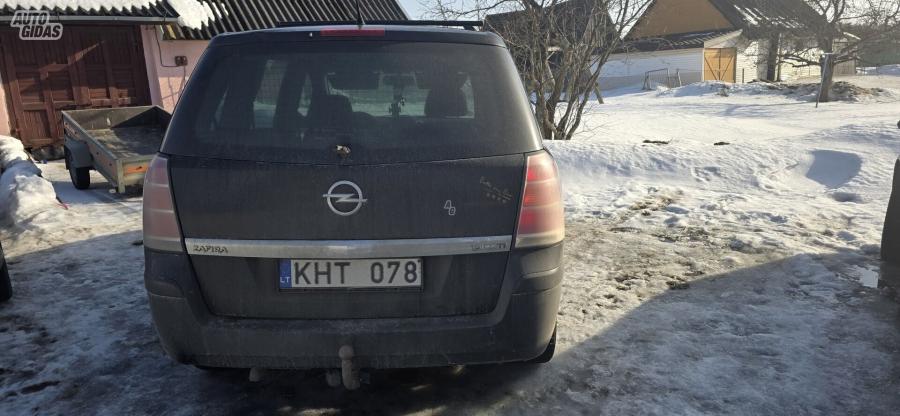 Opel Zafira 2007 Viļņa, ar dzinēja tilpumu 1.90 L un nobraukumu 390 tūkst. km par 1000 €, foto 2 vietnē AUTOMOTO.COM.LV