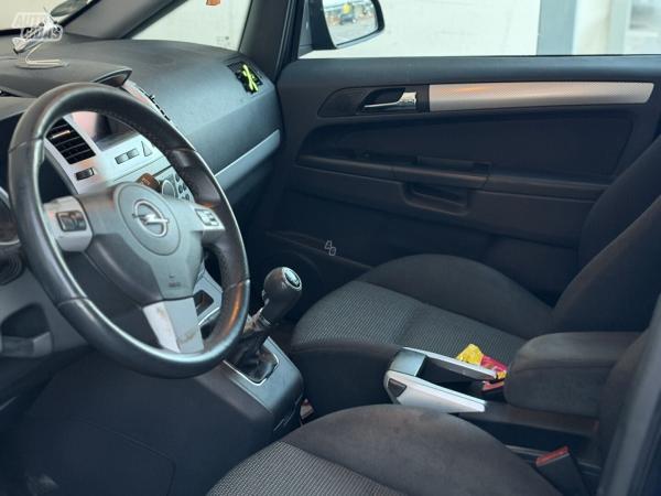 Opel Zafira 2007 Kauņa, ar dzinēja tilpumu 1.90 L un nobraukumu 235 tūkst. km par 1300 €, foto 10 vietnē AUTOMOTO.COM.LV