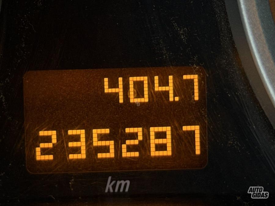 Opel Zafira 2007 Kauņa, ar dzinēja tilpumu 1.90 L un nobraukumu 235 tūkst. km par 1000 €, foto 11 vietnē AUTOMOTO.COM.LV