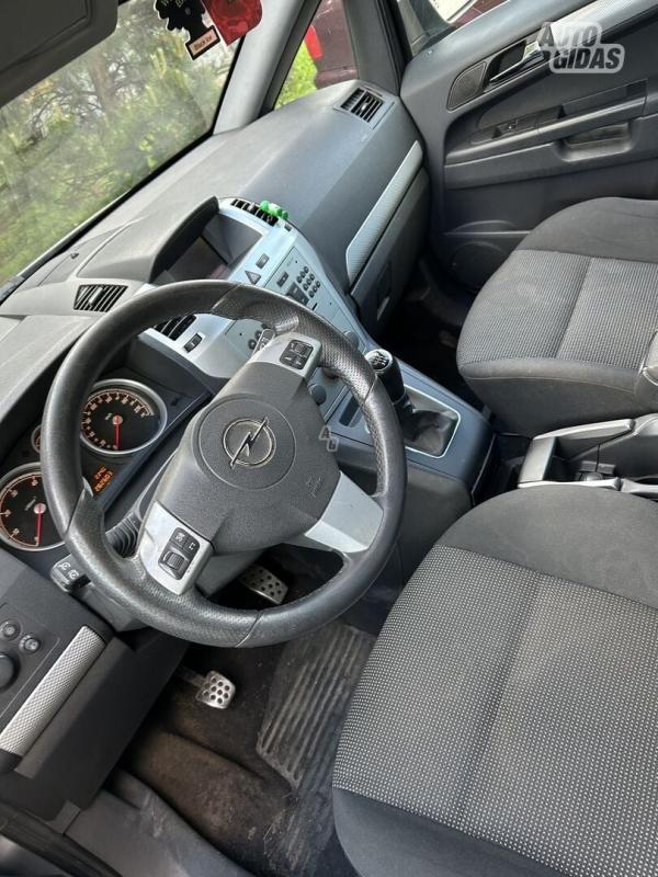 Opel Zafira 2007 Kauņa, ar dzinēja tilpumu 1.90 L un nobraukumu 254 tūkst. km par 900 €, foto 3 vietnē AUTOMOTO.COM.LV