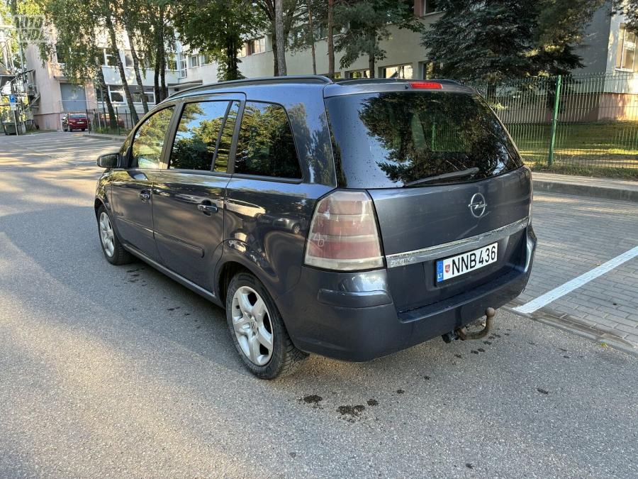 Opel Zafira 2007 in Vilnius, with an engine capacity of 1.90 L and mileage of 329 thousand km for 1350 €, photo 5 on AUTOMOTO.COM.LV