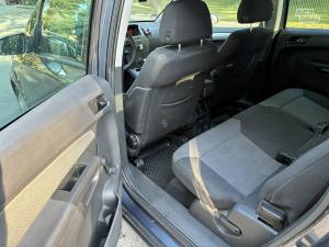 Opel Zafira 2007 in Vilnius, with an engine capacity of 1.90 L and mileage of 329 thousand km for 1350 €, photo 9 on AUTOMOTO.COM.LV