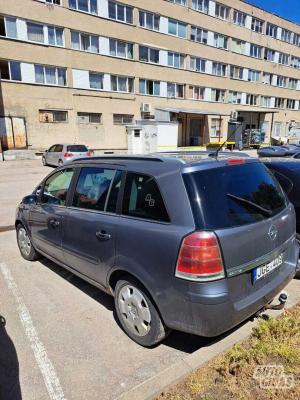 Opel Zafira 2007 in Siauliai, with an engine capacity of 1.90 L and mileage of 268 thousand km for 350 €, photo 4 on AUTOMOTO.COM.LV