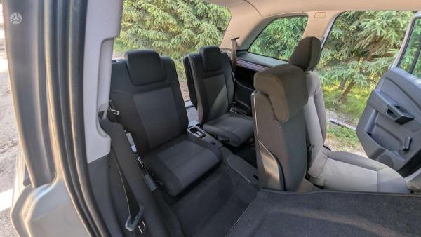 Opel Zafira 2007 in Klaipeda, with an engine capacity of 1.80 L and mileage of 270 thousand km for 1890 €, photo 5 on AUTOMOTO.COM.LV