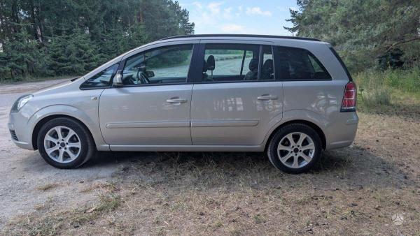 Opel Zafira 2007 in Klaipeda, with an engine capacity of 1.80 L and mileage of 270 thousand km for 1890 €, photo 8 on AUTOMOTO.COM.LV