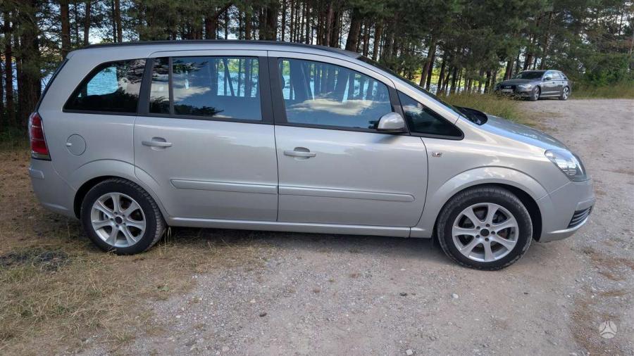 Opel Zafira 2007 Klaipėda, ar dzinēja tilpumu 1.80 L un nobraukumu 270 tūkst. km par 1890 €, foto 10 vietnē AUTOMOTO.COM.LV