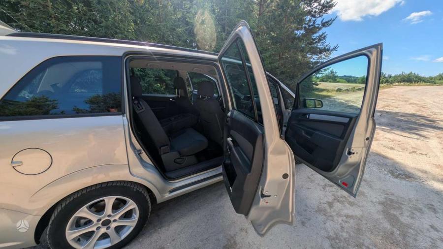Opel Zafira 2007 Klaipėda, ar dzinēja tilpumu 1.80 L un nobraukumu 270 tūkst. km par 1890 €, foto 15 vietnē AUTOMOTO.COM.LV