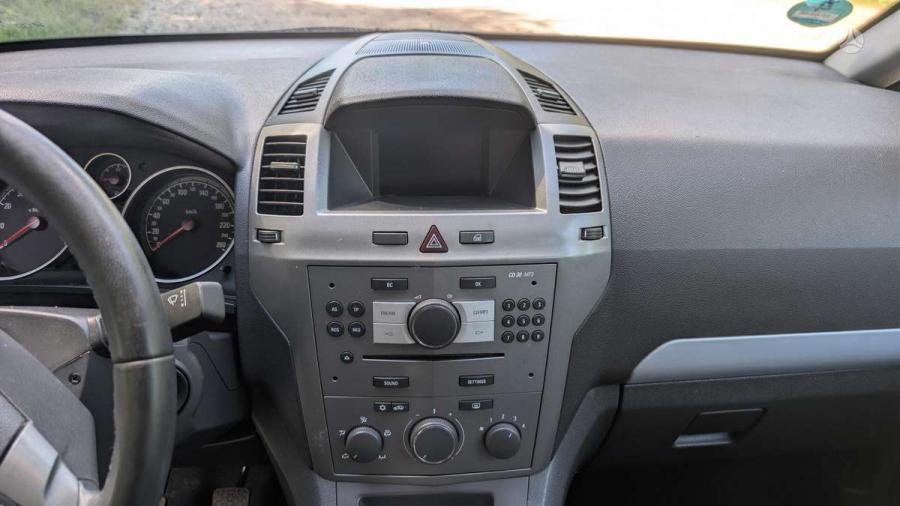 Opel Zafira 2007 Klaipėda, ar dzinēja tilpumu 1.80 L un nobraukumu 270 tūkst. km par 1890 €, foto 24 vietnē AUTOMOTO.COM.LV