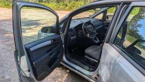 Opel Zafira 2007 Klaipėda, ar dzinēja tilpumu 1.80 L un nobraukumu 270 tūkst. km par 1890 €, foto 26 vietnē AUTOMOTO.COM.LV