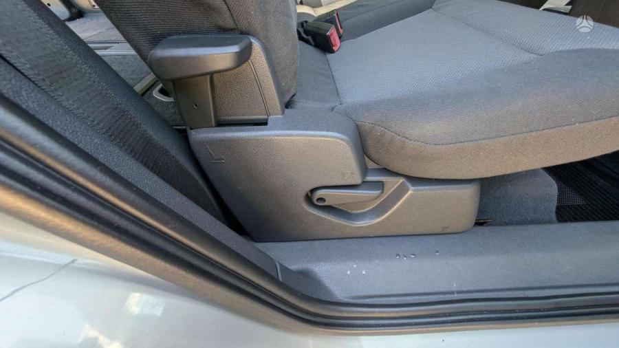 Opel Zafira 2007 Klaipėda, ar dzinēja tilpumu 1.80 L un nobraukumu 270 tūkst. km par 1890 €, foto 29 vietnē AUTOMOTO.COM.LV