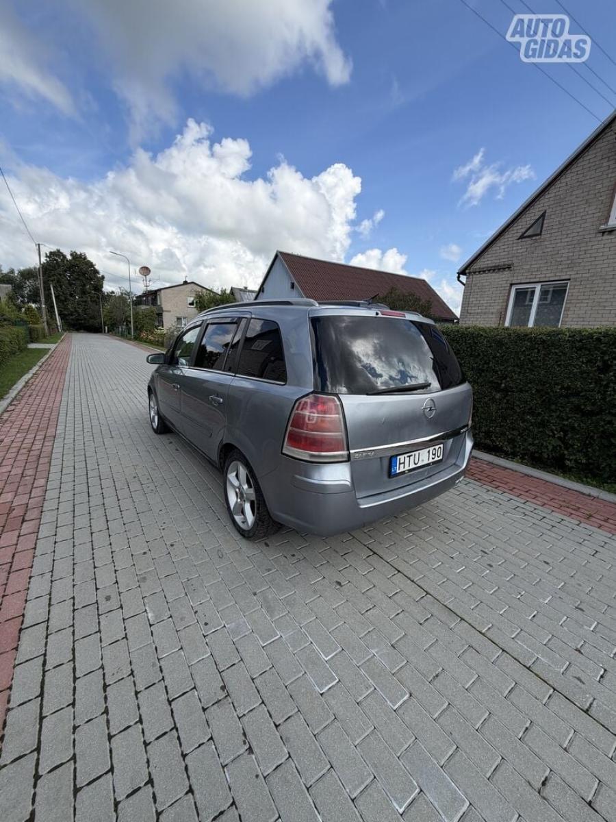 Opel Zafira 2007 Šilutė, ar dzinēja tilpumu 1.90 L un nobraukumu 355 tūkst. km par 1500 €, foto 5 vietnē AUTOMOTO.COM.LV